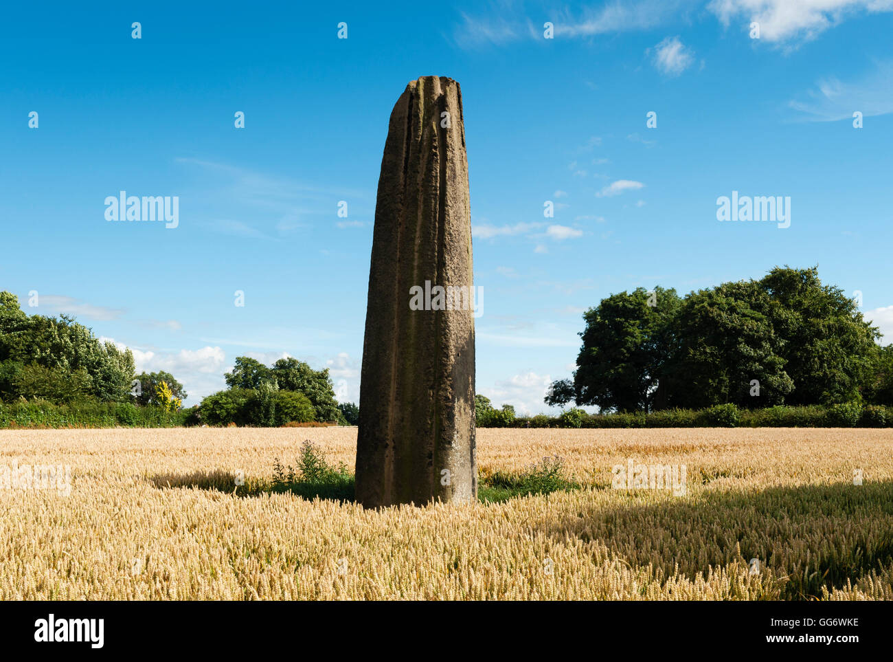 Devils arrows standing boroughbridge north hi-res stock photography and ...