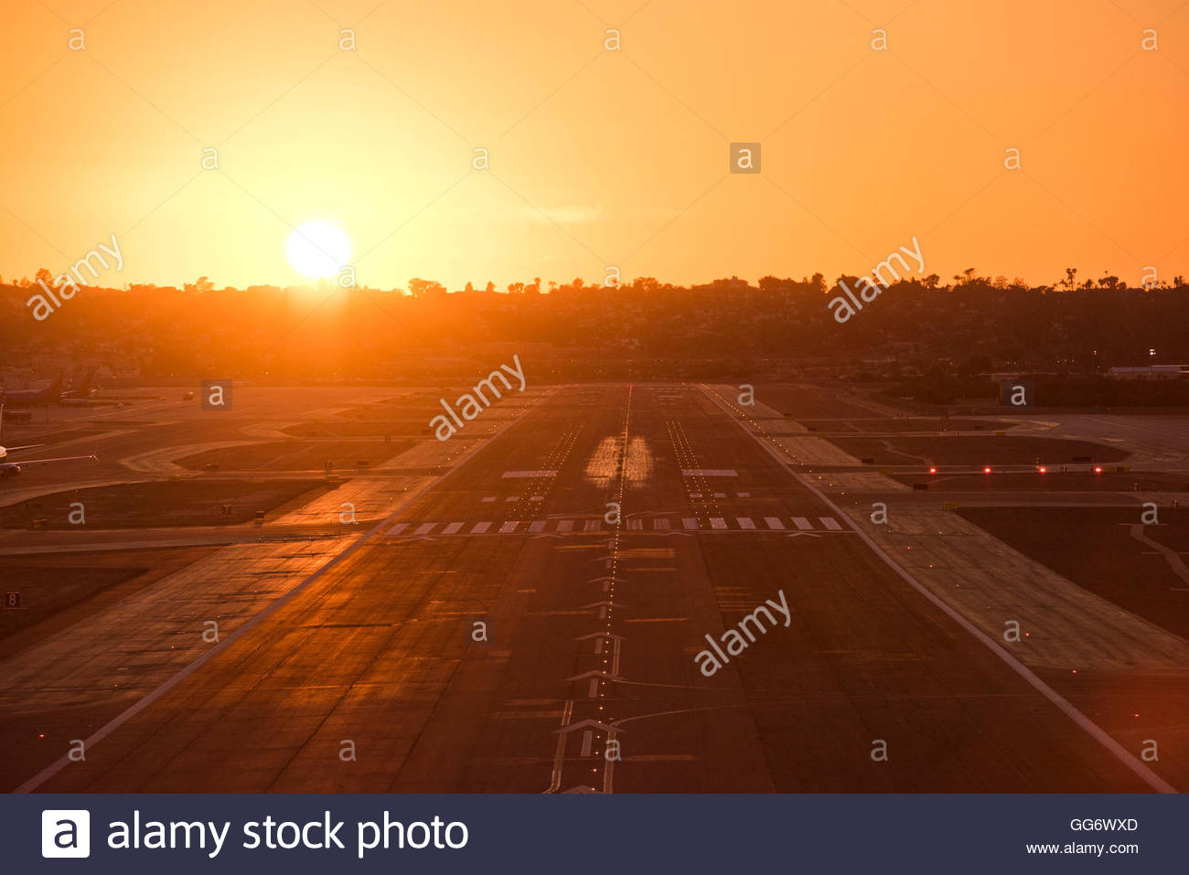 Empty Runway High Resolution Stock Photography and Images - Alamy