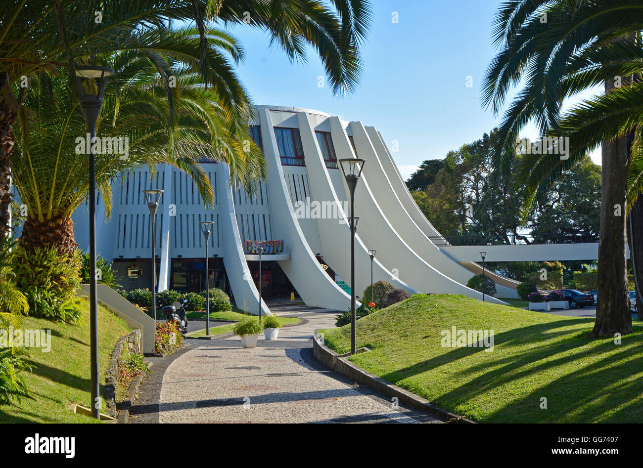 Sweeping pathway hi-res stock photography and images - Alamy