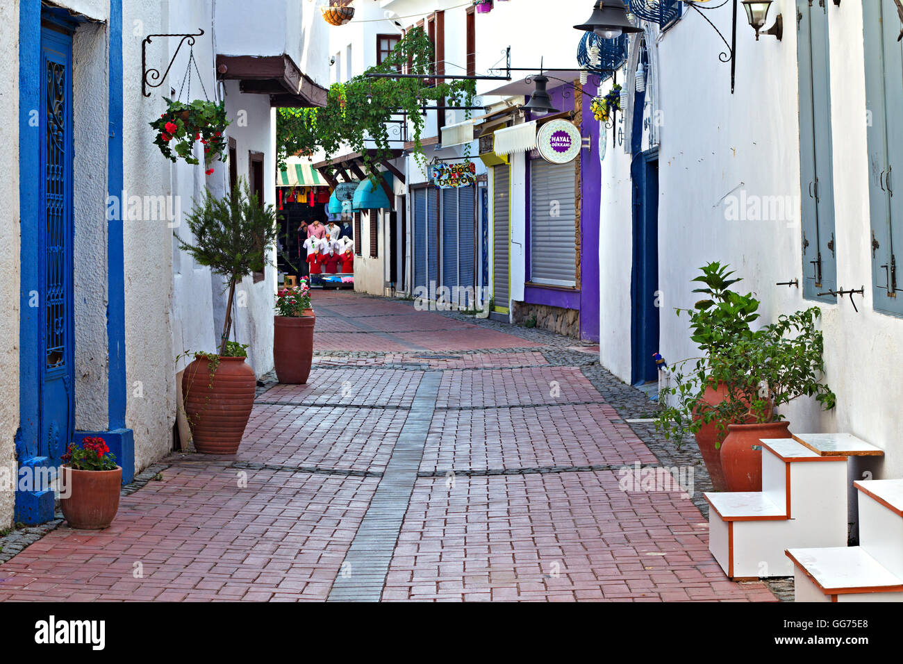 Shops and stalls in the side streets of Kusadasi Turkey Stock Photo - Alamy