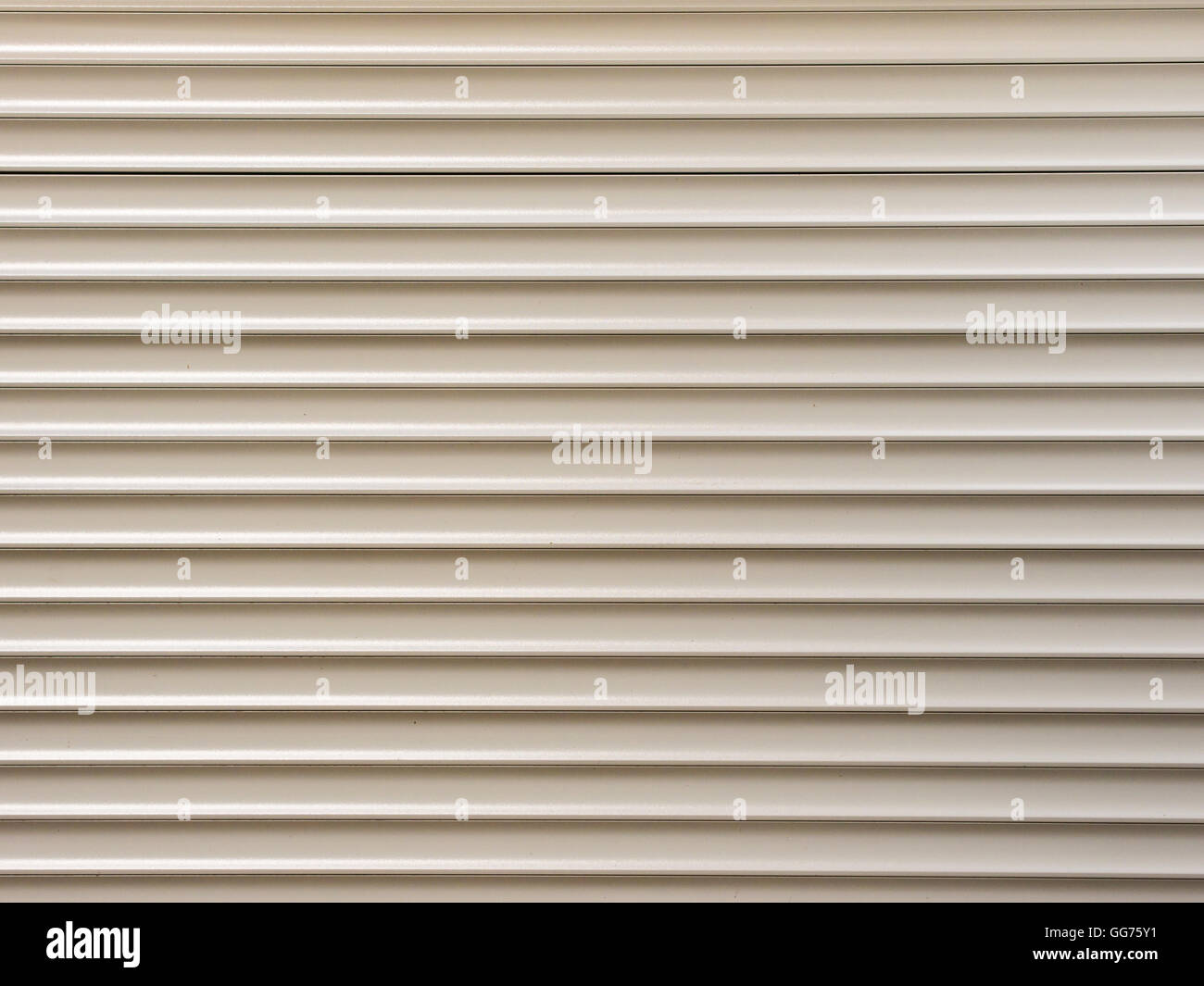 Metal shop shutter hi-res stock photography and images - Alamy