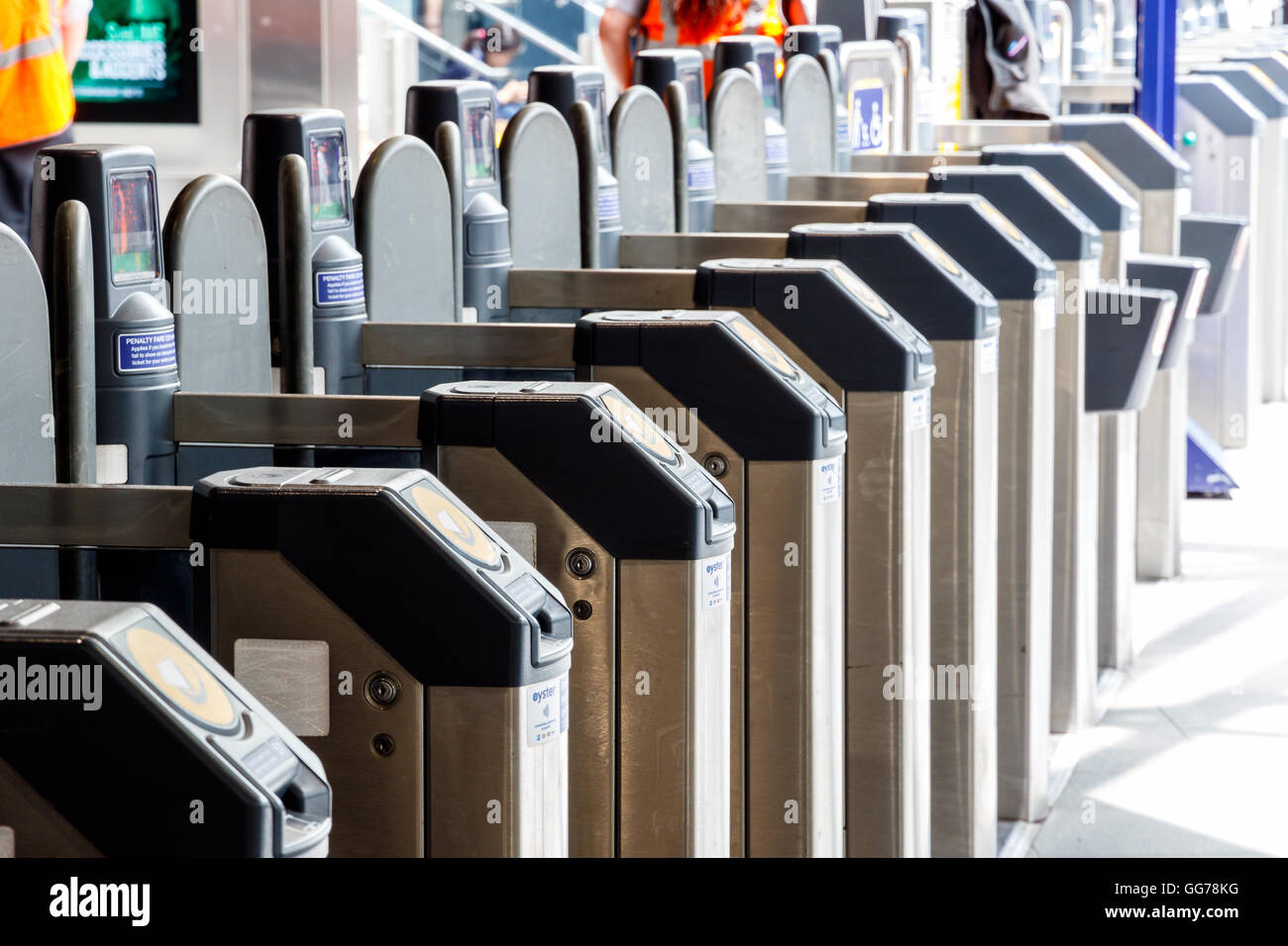 Ticket gates hi-res stock photography and images - Alamy
