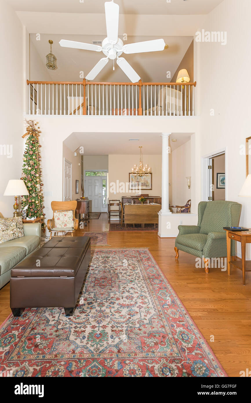 Typical american family indoors hi-res stock photography and images - Alamy