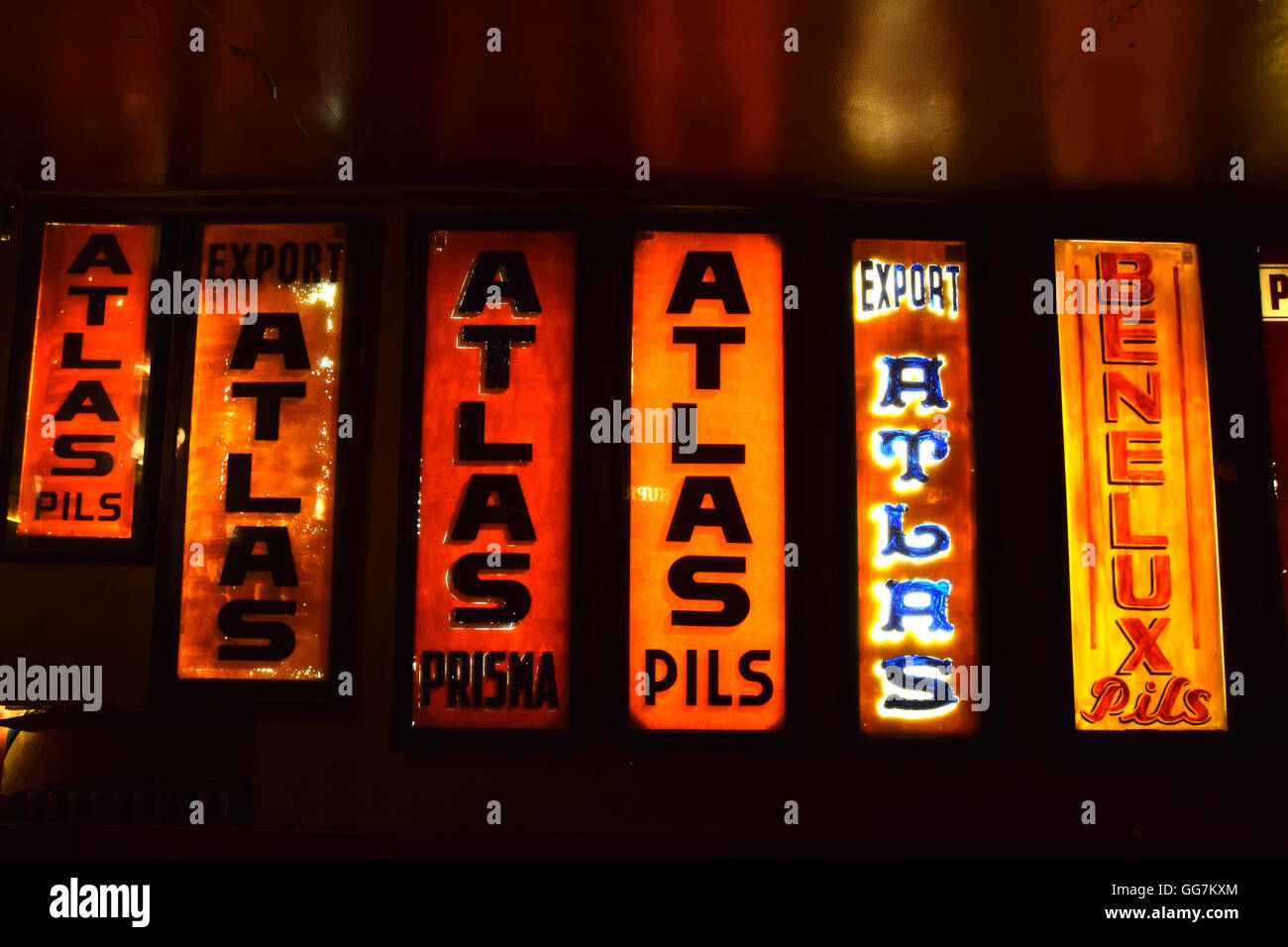 Delirium hi-res stock photography and images - Alamy