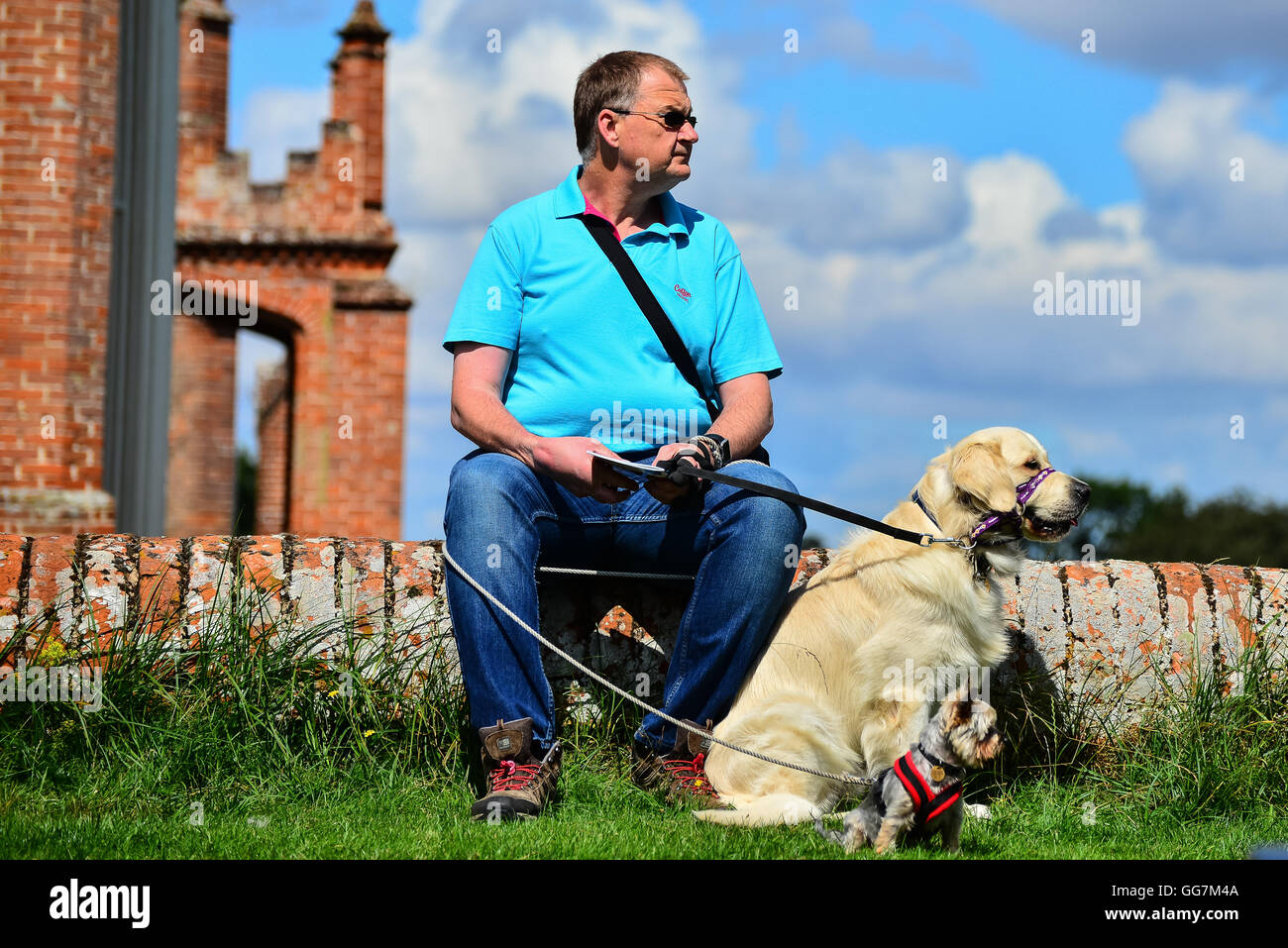 Helmingham hall hi-res stock photography and images - Alamy