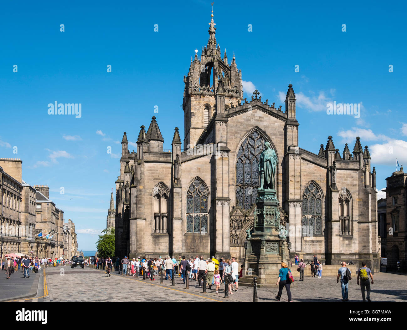 St giles cathedral hi-res stock photography and images - Alamy