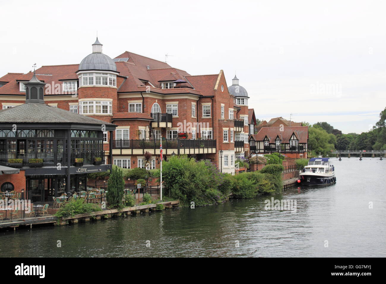 Côte Brasserie at Eton riverside, Berkshire, England, Great Britain ...