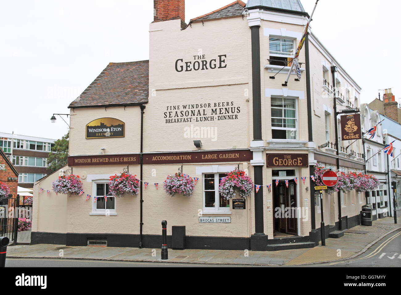 The george eton hi-res stock photography and images - Alamy