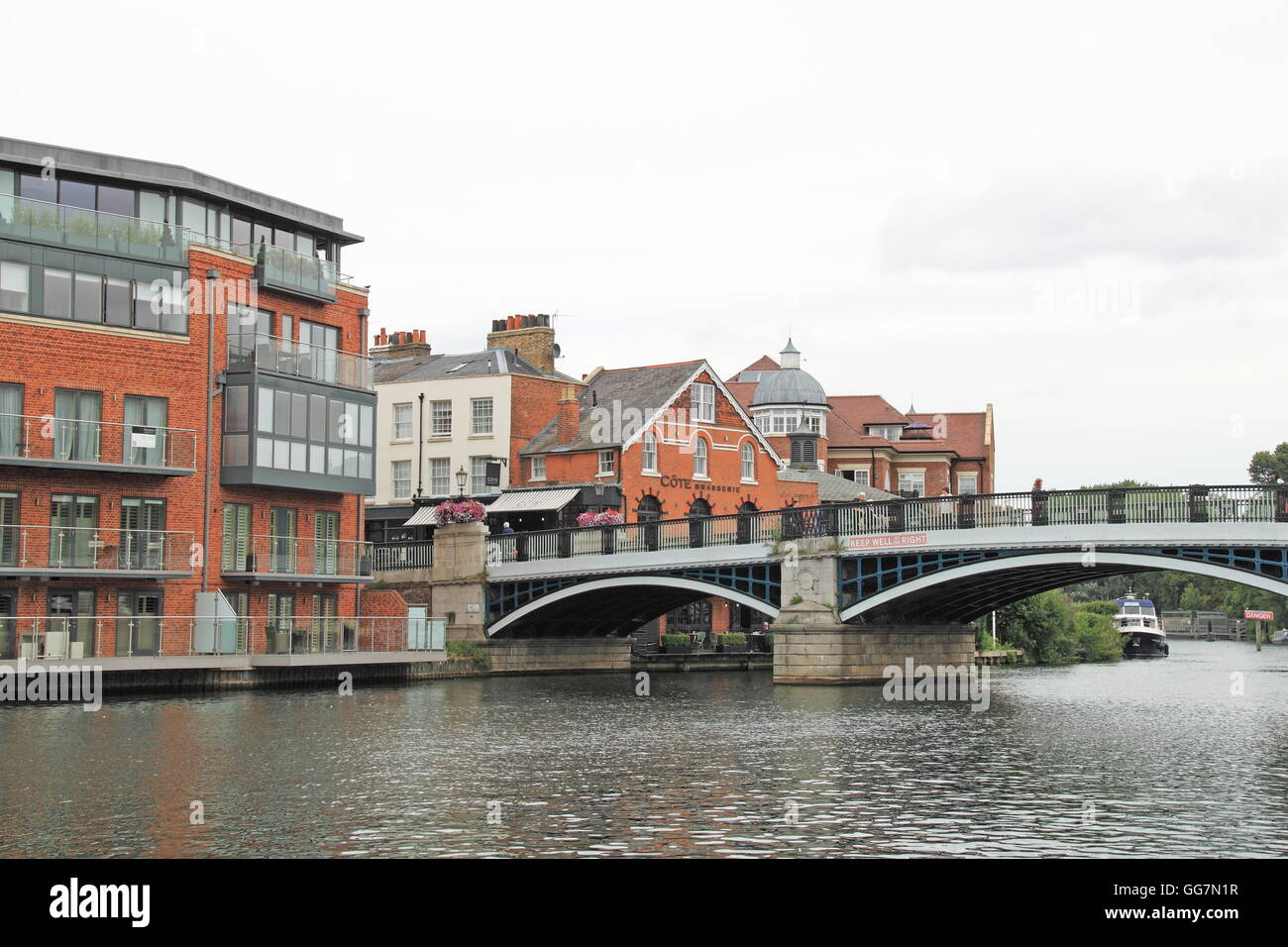 Windsor eton riverside hi-res stock photography and images - Alamy