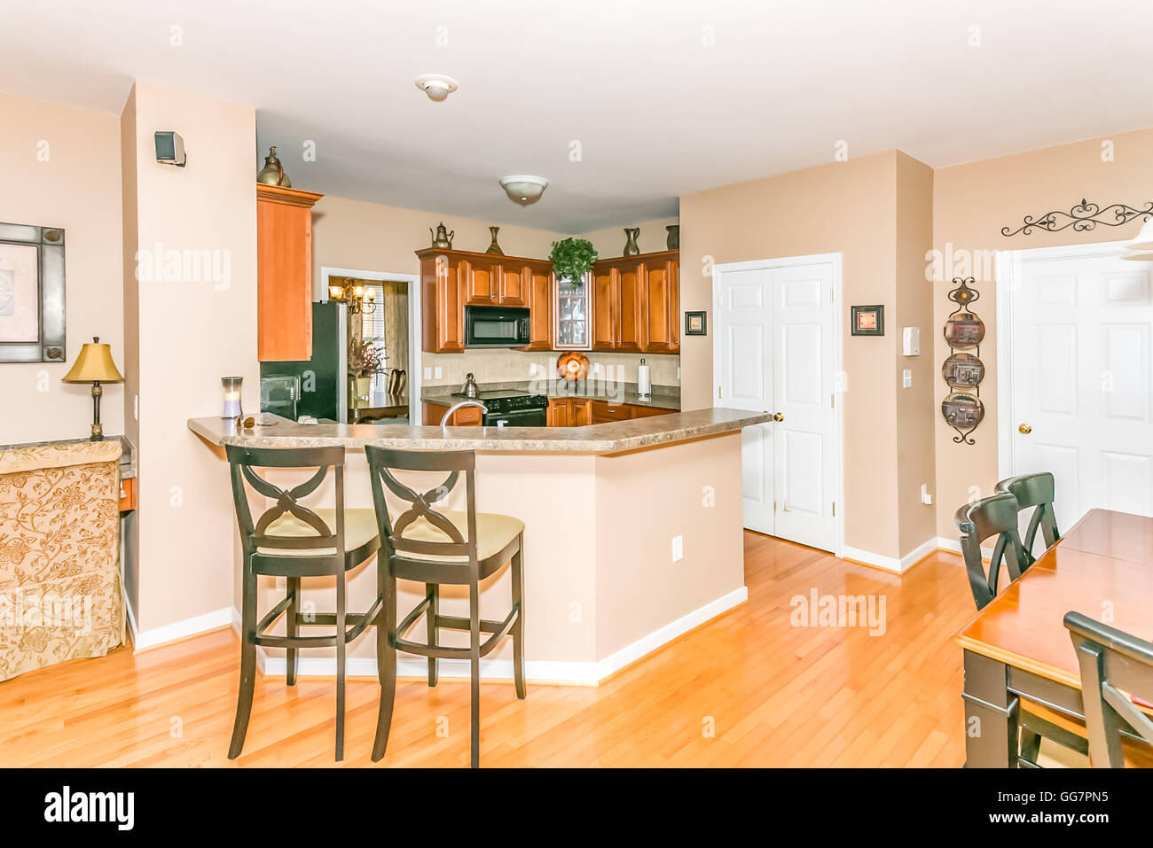 Modern kitchen typical of a North American home Stock Photo - Alamy