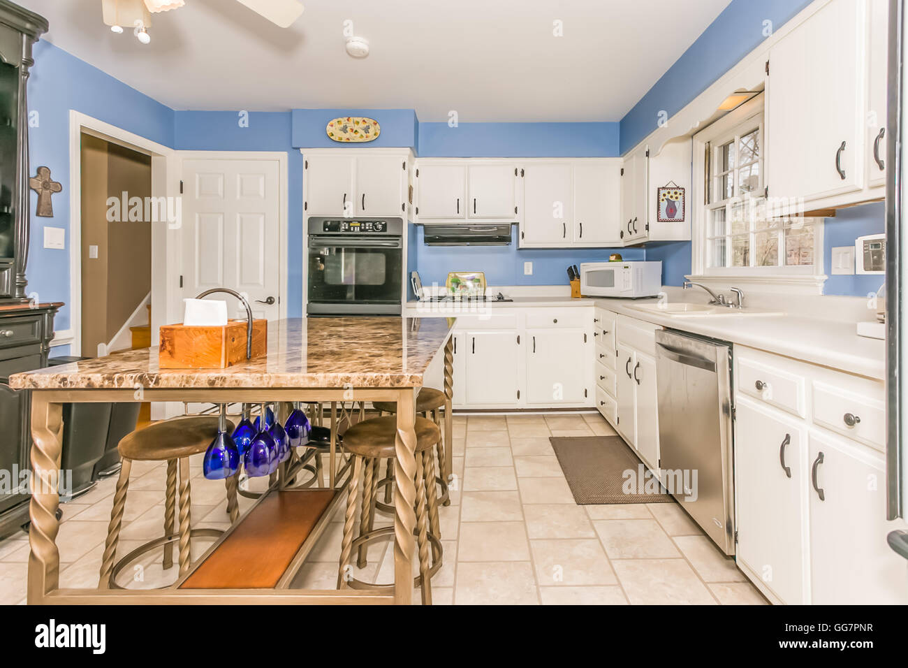 Modern kitchen typical of a North American home Stock Photo - Alamy