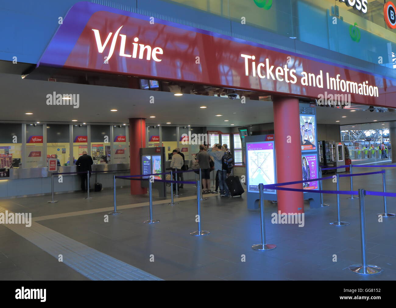 People buy V/Line ticket at Southern Cross station in Melbourne ...