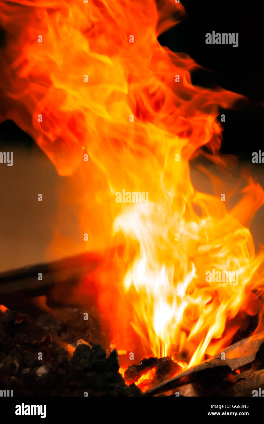 Red hot metal flames hi-res stock photography and images - Alamy