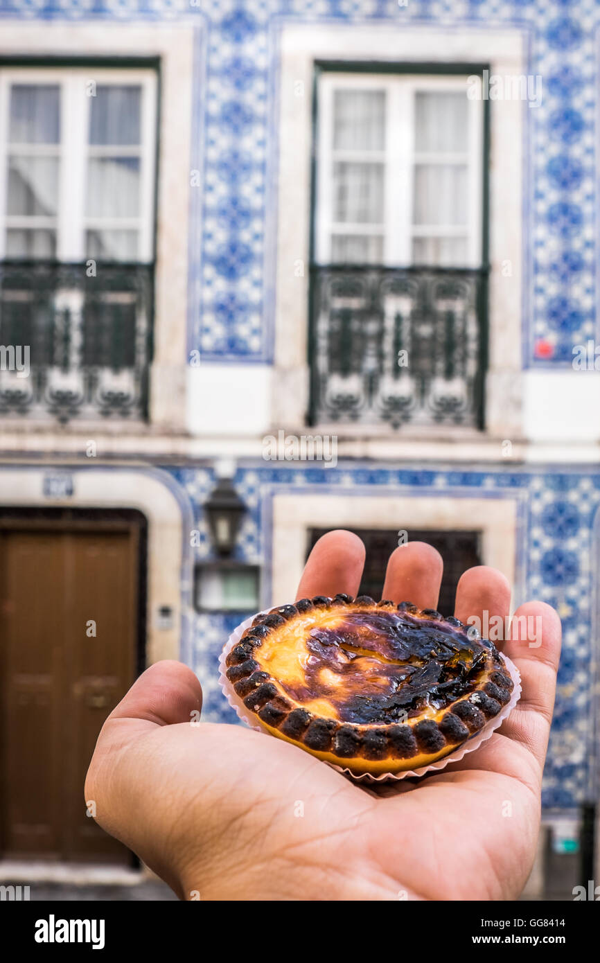 The typical Pastel de Nata cake from Lisbon Stock Photo - Alamy