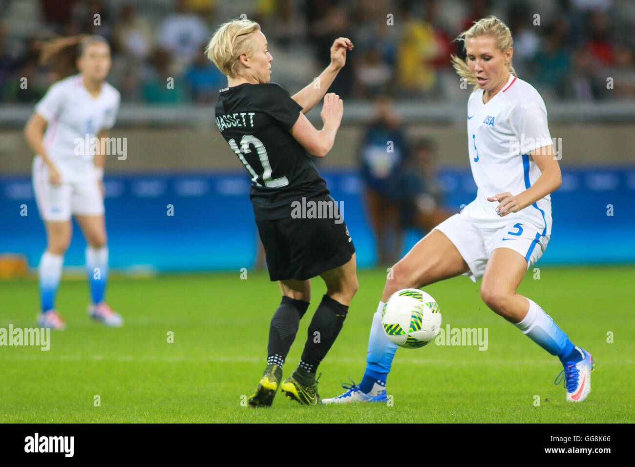 Allie long hi-res stock photography and images - Alamy