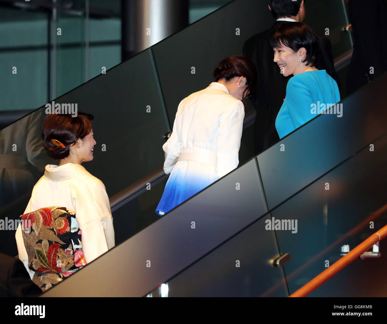 Female members of cabinet hi-res stock photography and images - Alamy