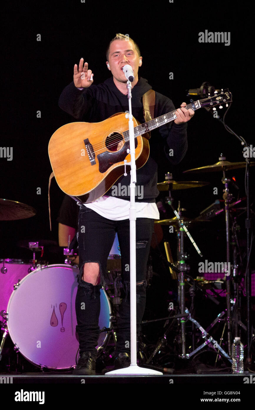 Rosemont, Illinois, USA. 2nd Aug, 2016. MIKE POSNER performs live ...