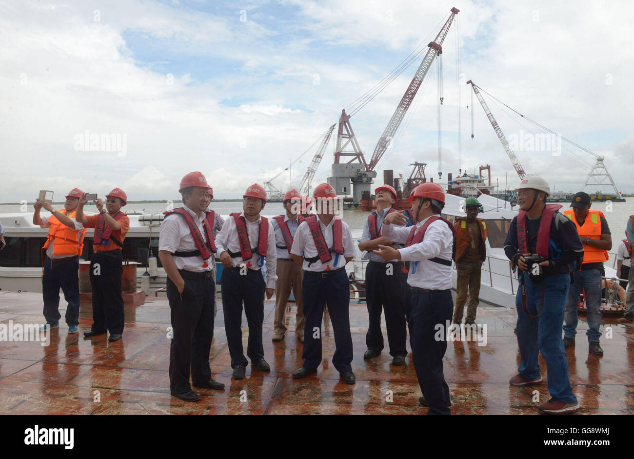 Dhaka, Bangladesh. 9th Aug, 2016. Officials of China Major Bridge ...