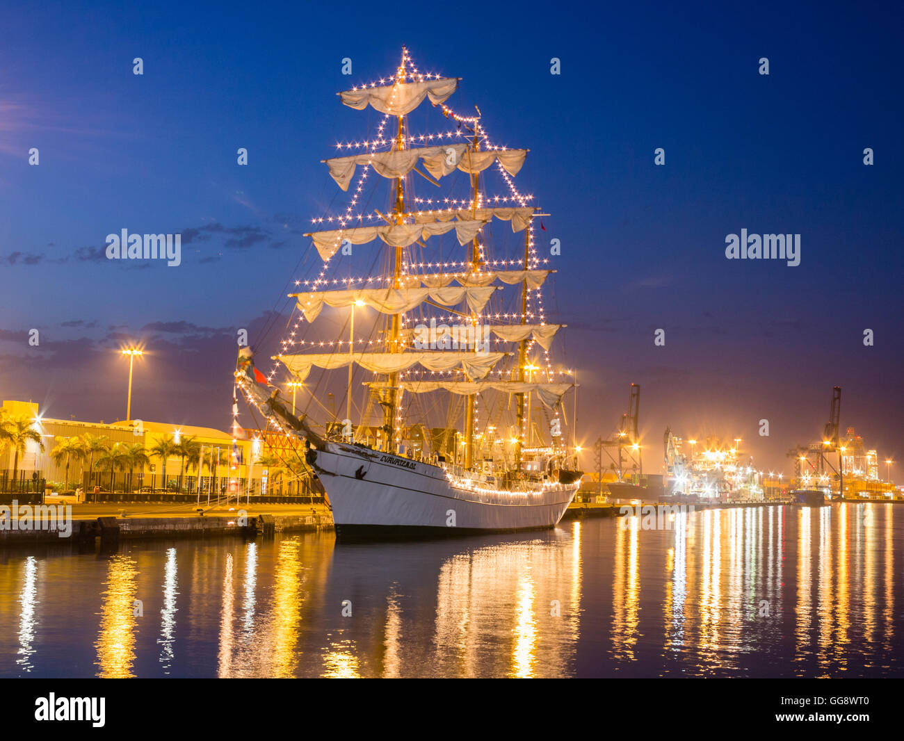 Crew climbing the rigging of Mexican navy training ship, Cuauhtemoc ...