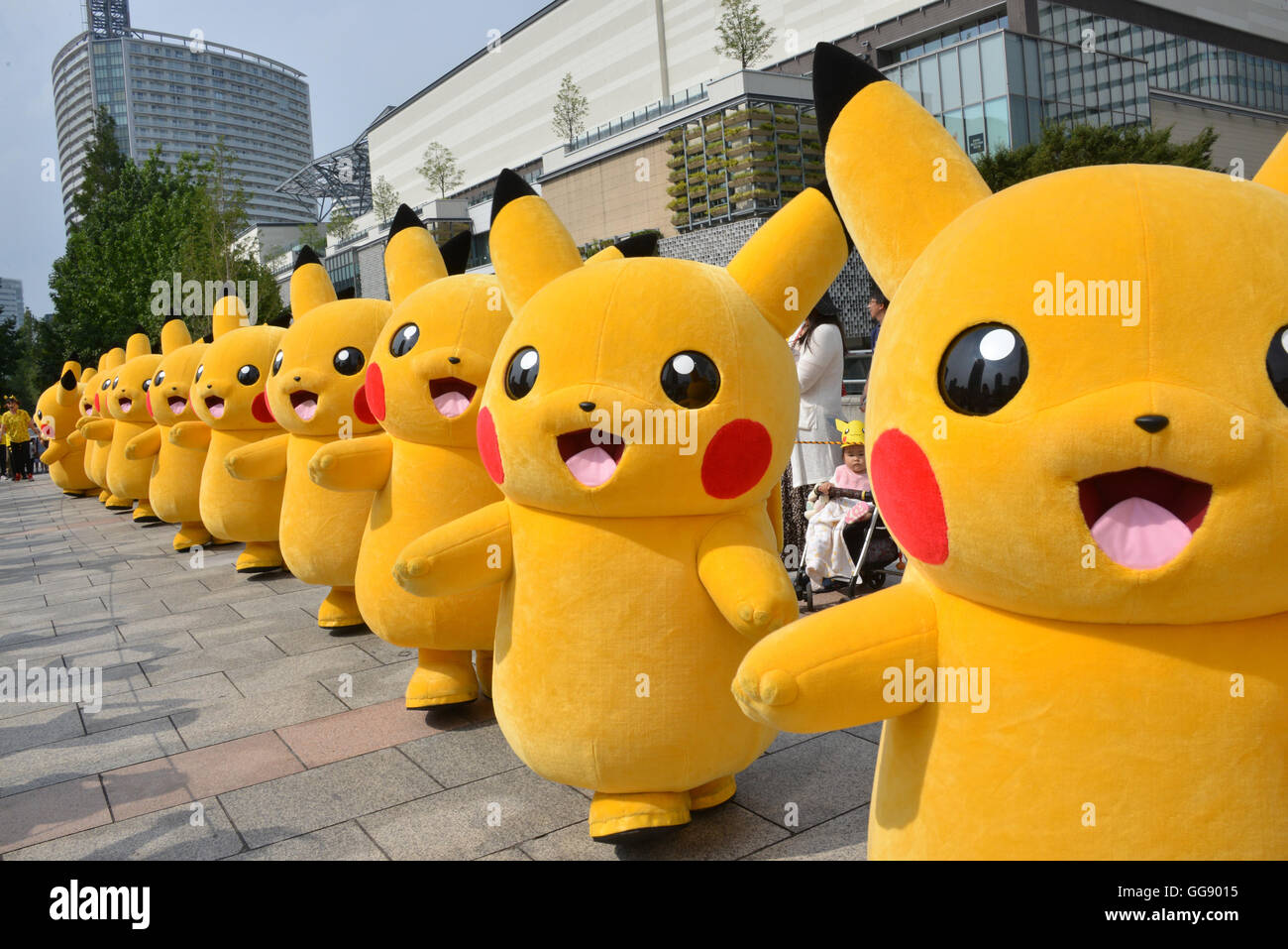 Yokohama, Japan. 10th Aug, 2016. 20 Pikachu characters, Nintendo's ...