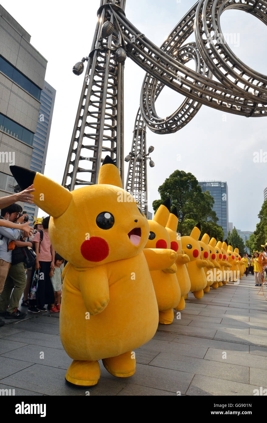 Yokohama, Japan. 10th Aug, 2016. 20 Pikachu characters, Nintendo's ...
