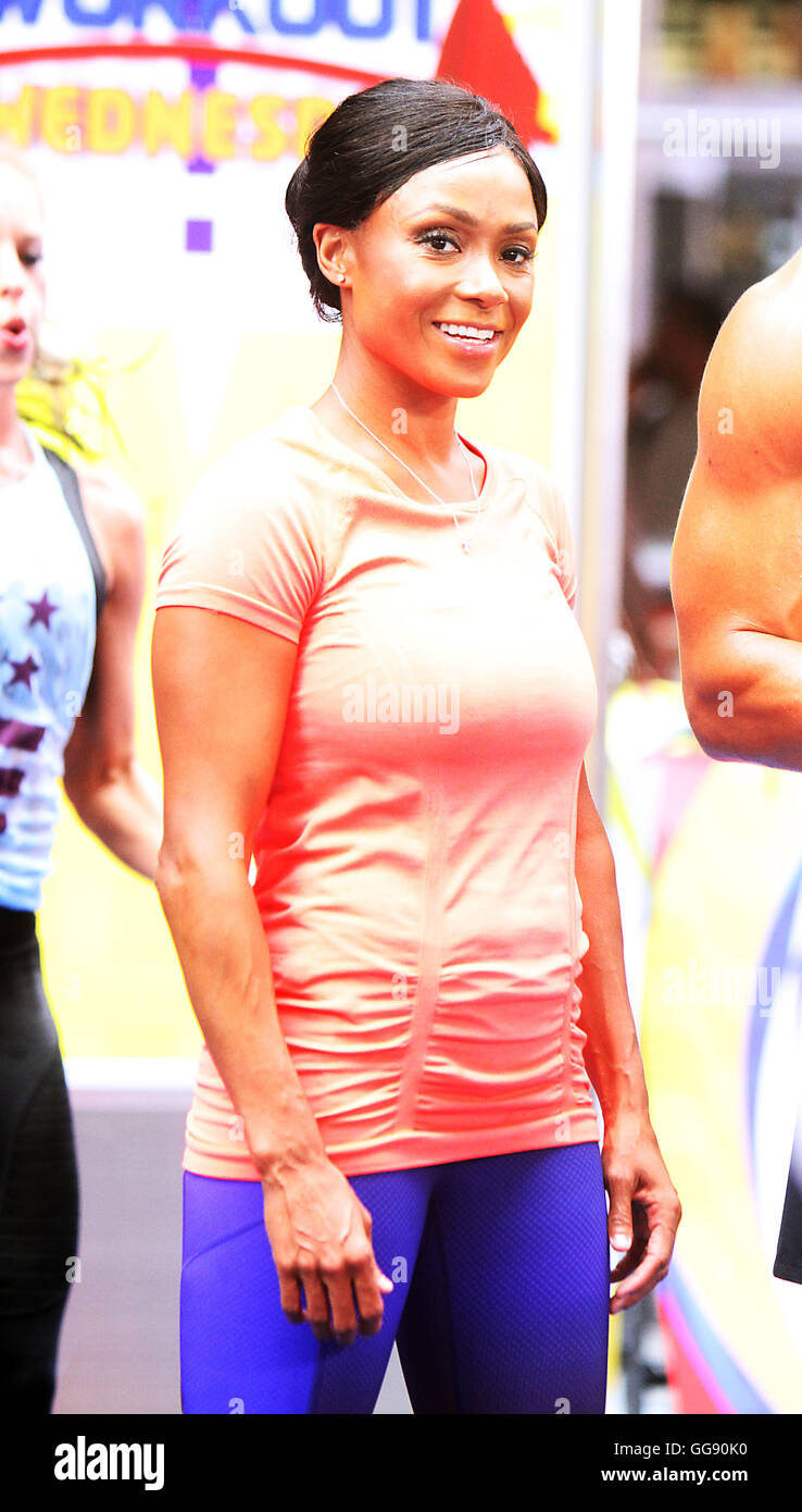 Dominique Dawes Body