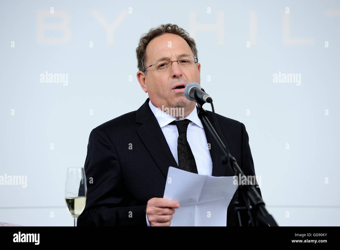 2016 asaf gottesman from the studio gsarch hi-res stock photography and ...