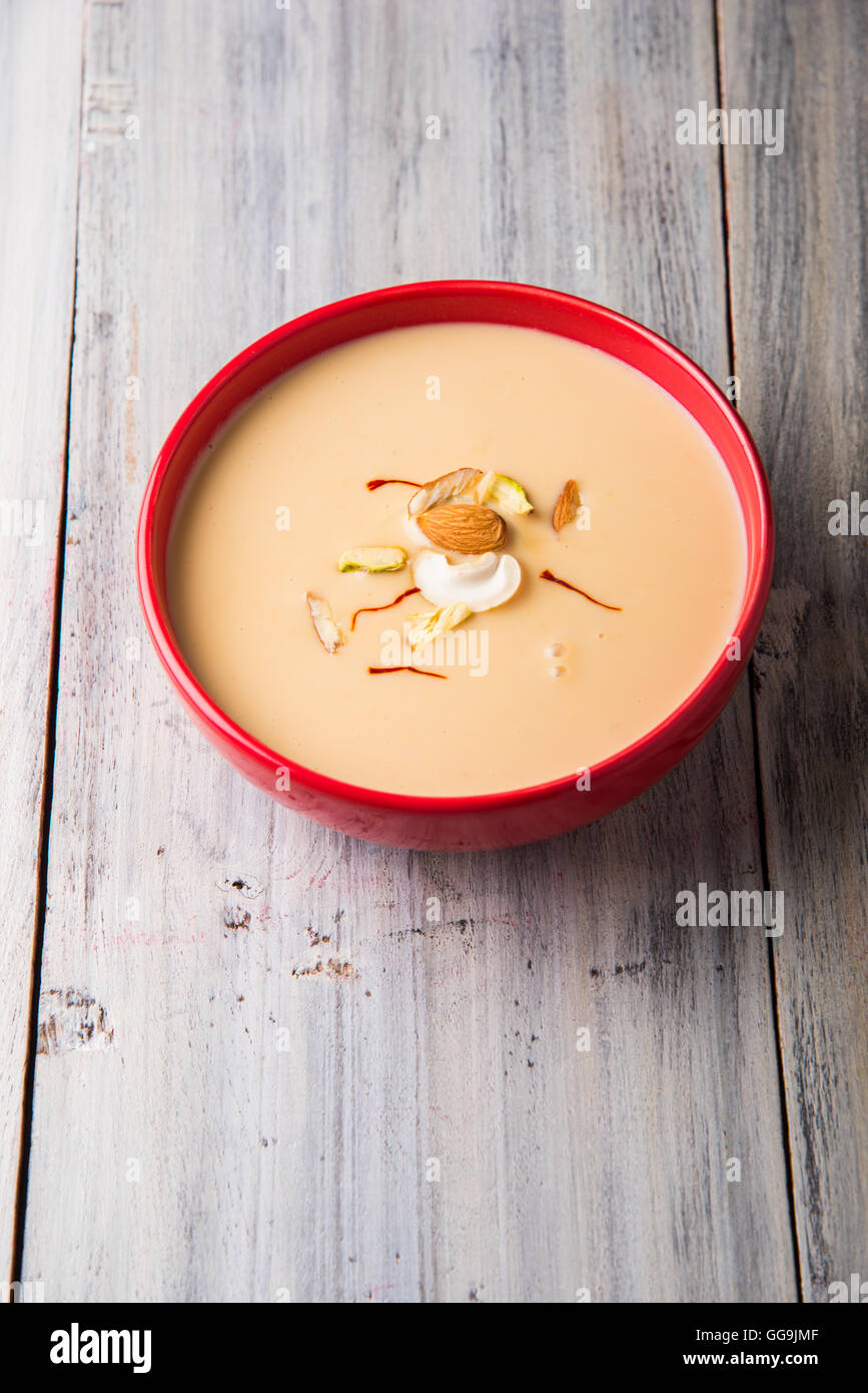 Kesar jalebi hi-res stock photography and images - Alamy