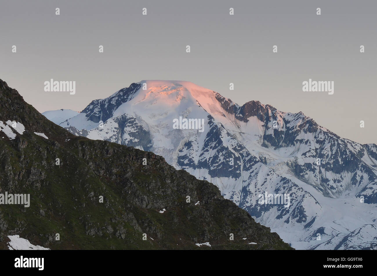 Massif du grand combin hi-res stock photography and images - Alamy