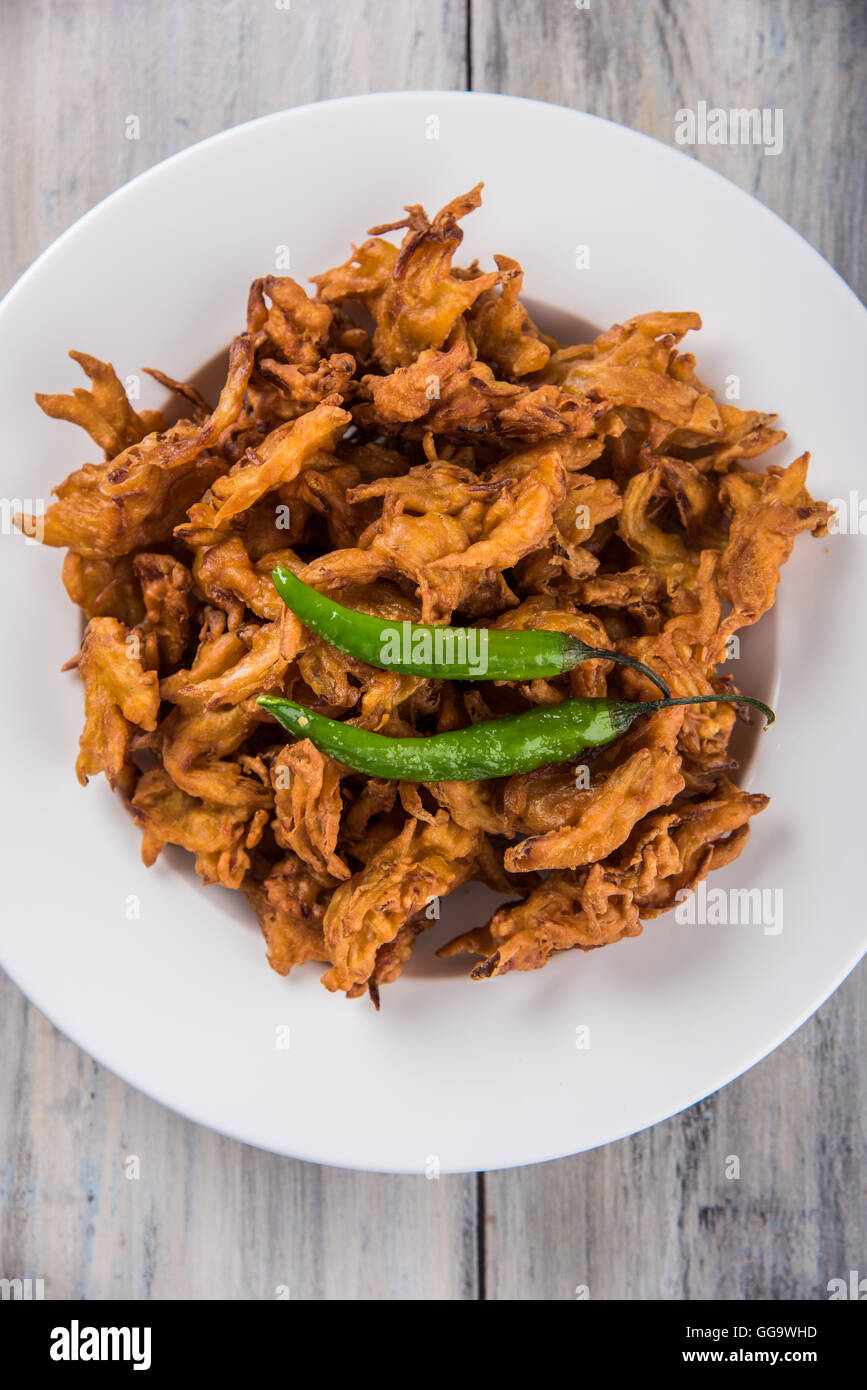 Crispy onion bhaji or kanda bhaji or fried onion pakore or pakode ...