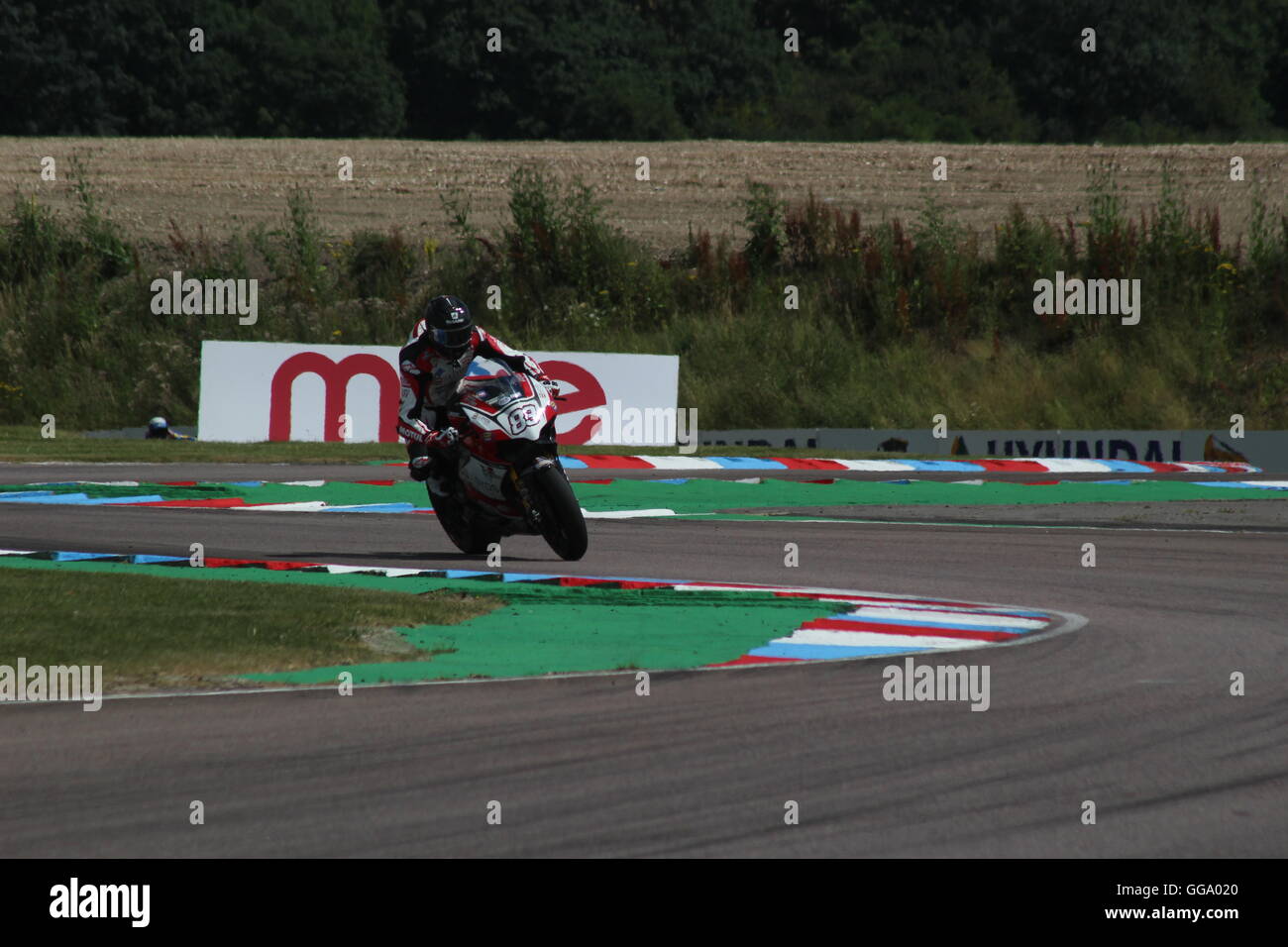 Thruxton track day hi-res stock photography and images - Alamy