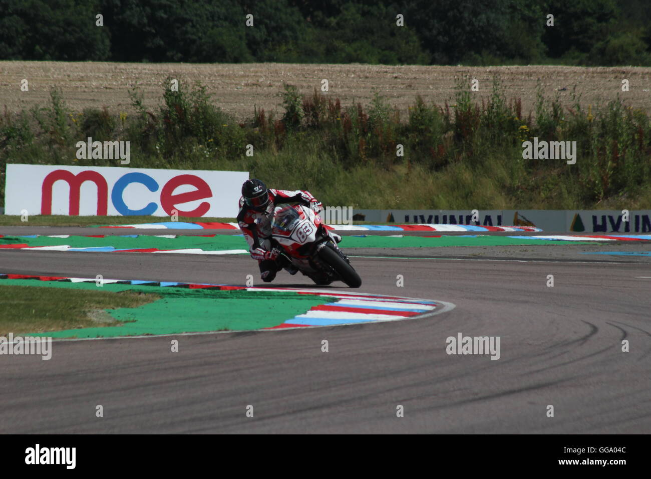 Super bikes race thruxton hi-res stock photography and images - Alamy