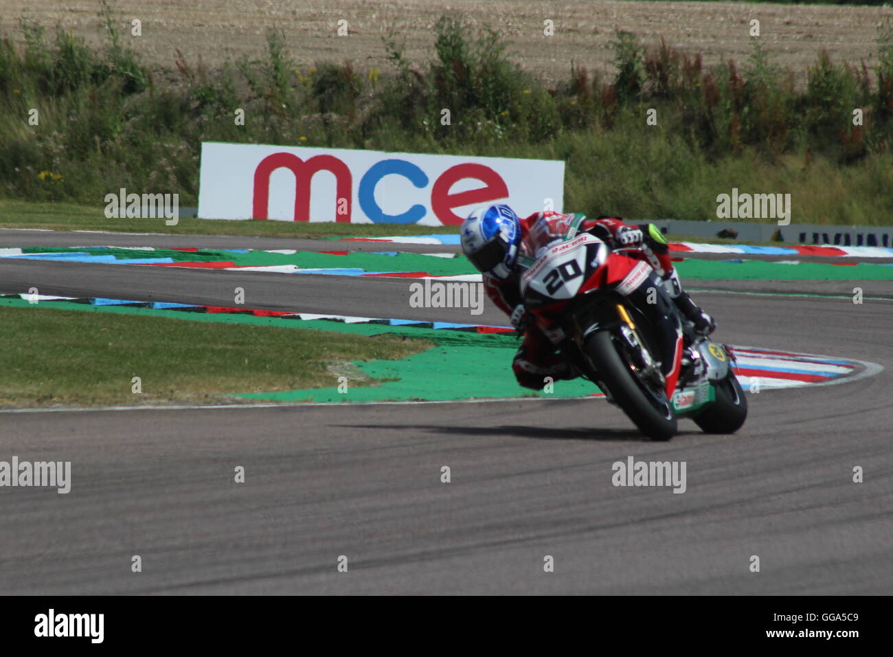 Thruxton track day hi-res stock photography and images - Alamy