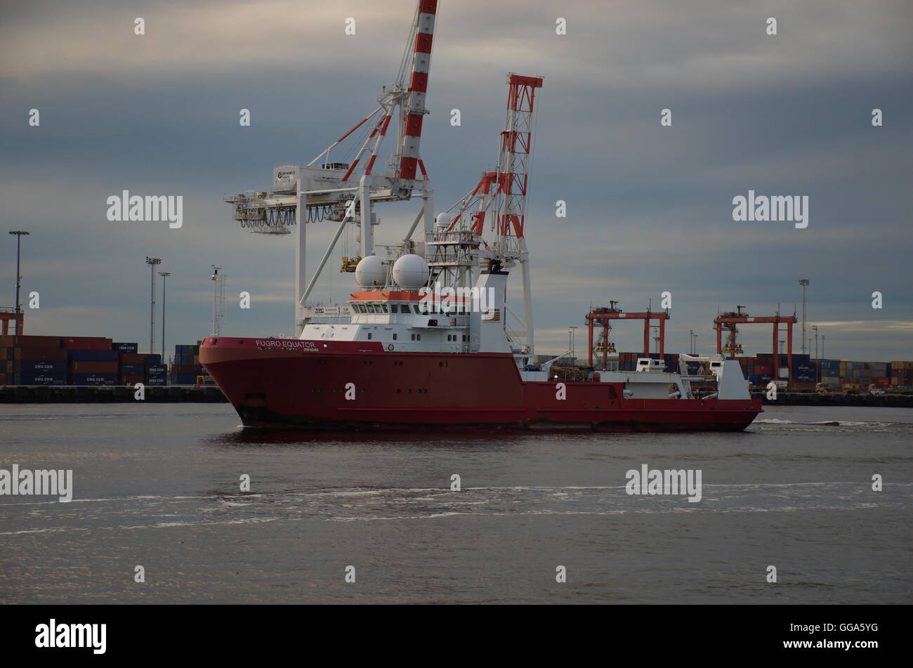 ship leaving the port Stock Photo - Alamy