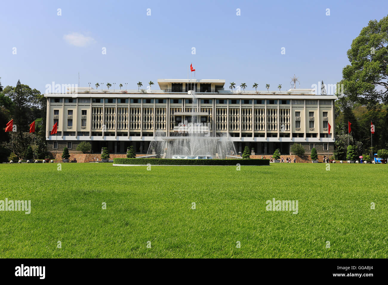 Presidential office reunification palace hi-res stock photography and ...