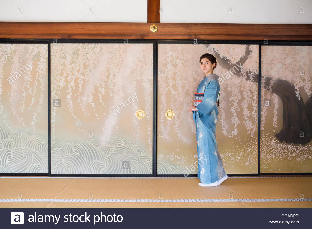 Japanese Fusuma Stock Photos & Japanese Fusuma Stock Images - Alamy