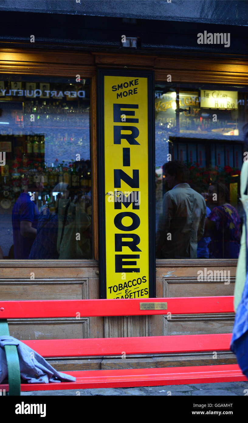 Pro Smoking sign, Belfast Stock Photo - Alamy