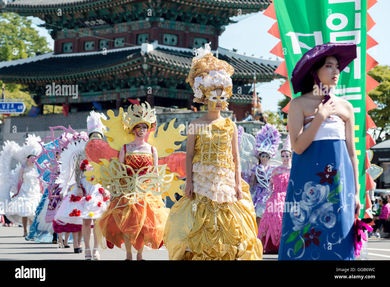 Jinju Lantern Festival Celebrations South Korea Stock Photo - Alamy