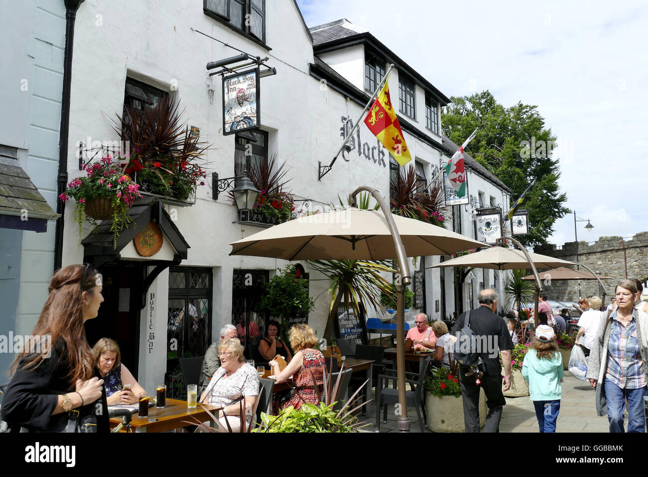 Black boy inn hi-res stock photography and images - Alamy