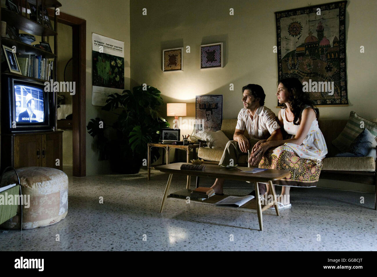 MÜNCHEN Munich USA 2005 Steven Spielberg Avner (ERIC BANA) and wife ...