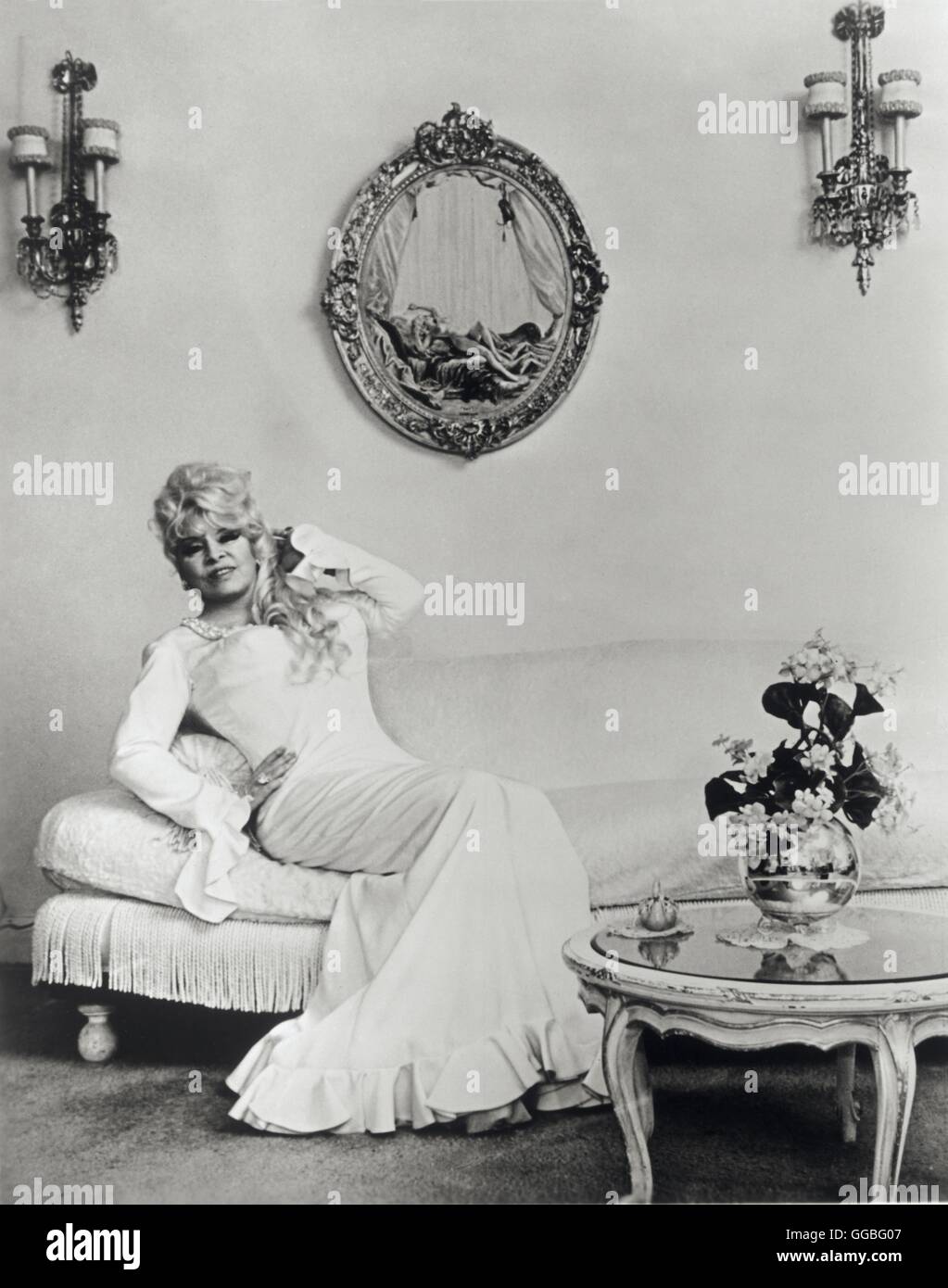 MAE WEST / MAE WEST (1969 Stock Photo - Alamy