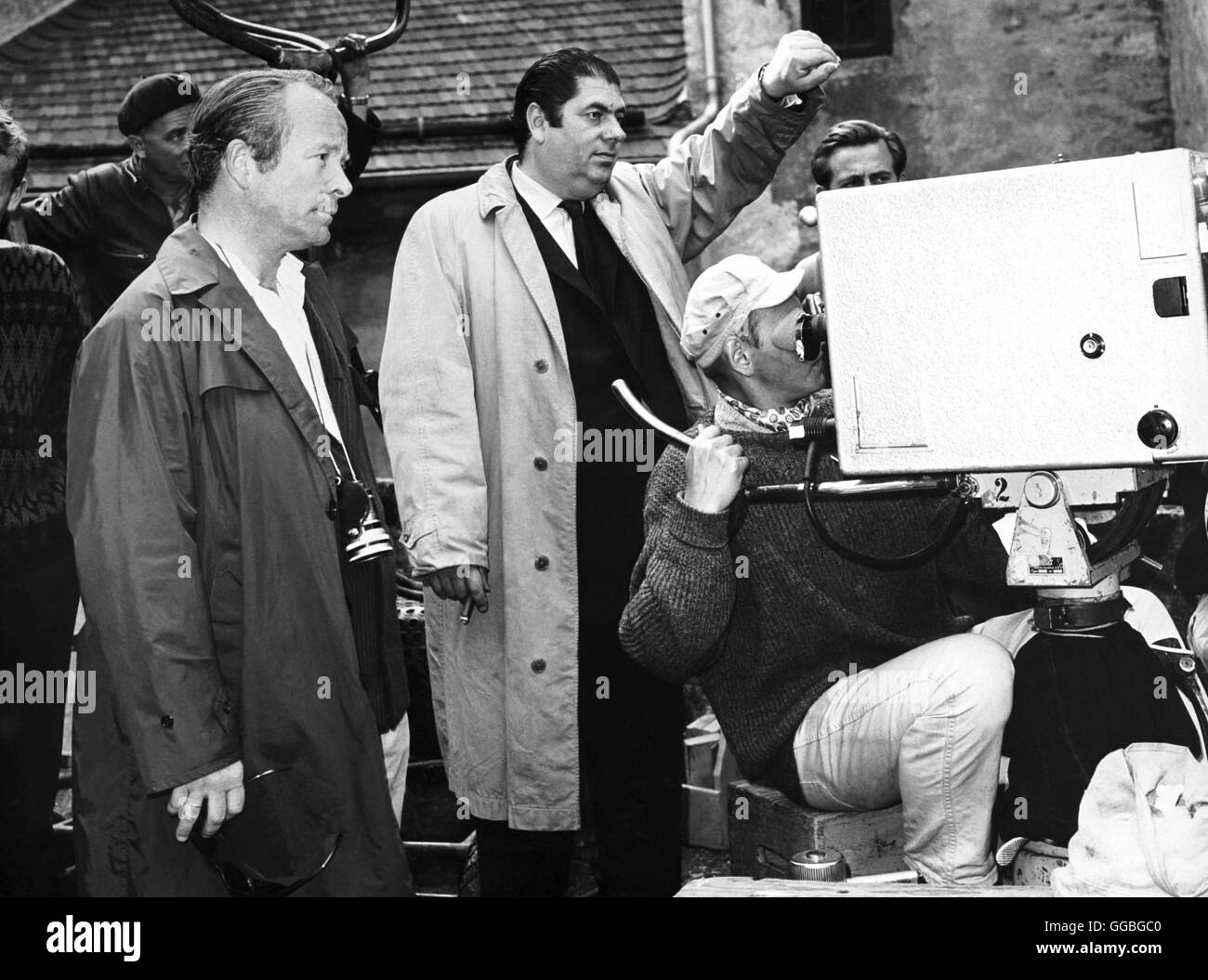 GOTTFRIED REINHARDT / Director GOTTFRIED REINHARDT (Center), son of the ...