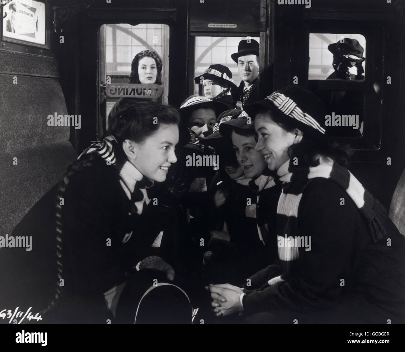 BACKGROUND / UK 1953 / Daniel Birt Scene with VALERIE HOBSON, MANDY ...