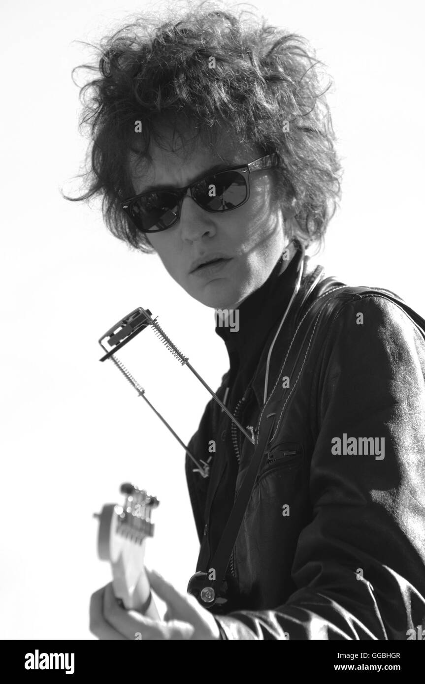 CATE BLANCHETT (Bob Dylan/Jude Story) Regie: Todd Haynes aka. I'm not ...