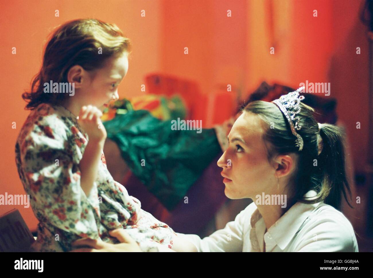 Jellyfish - Vom Meer getragen / Batya (SARAH ADLER) begegnet einem ...