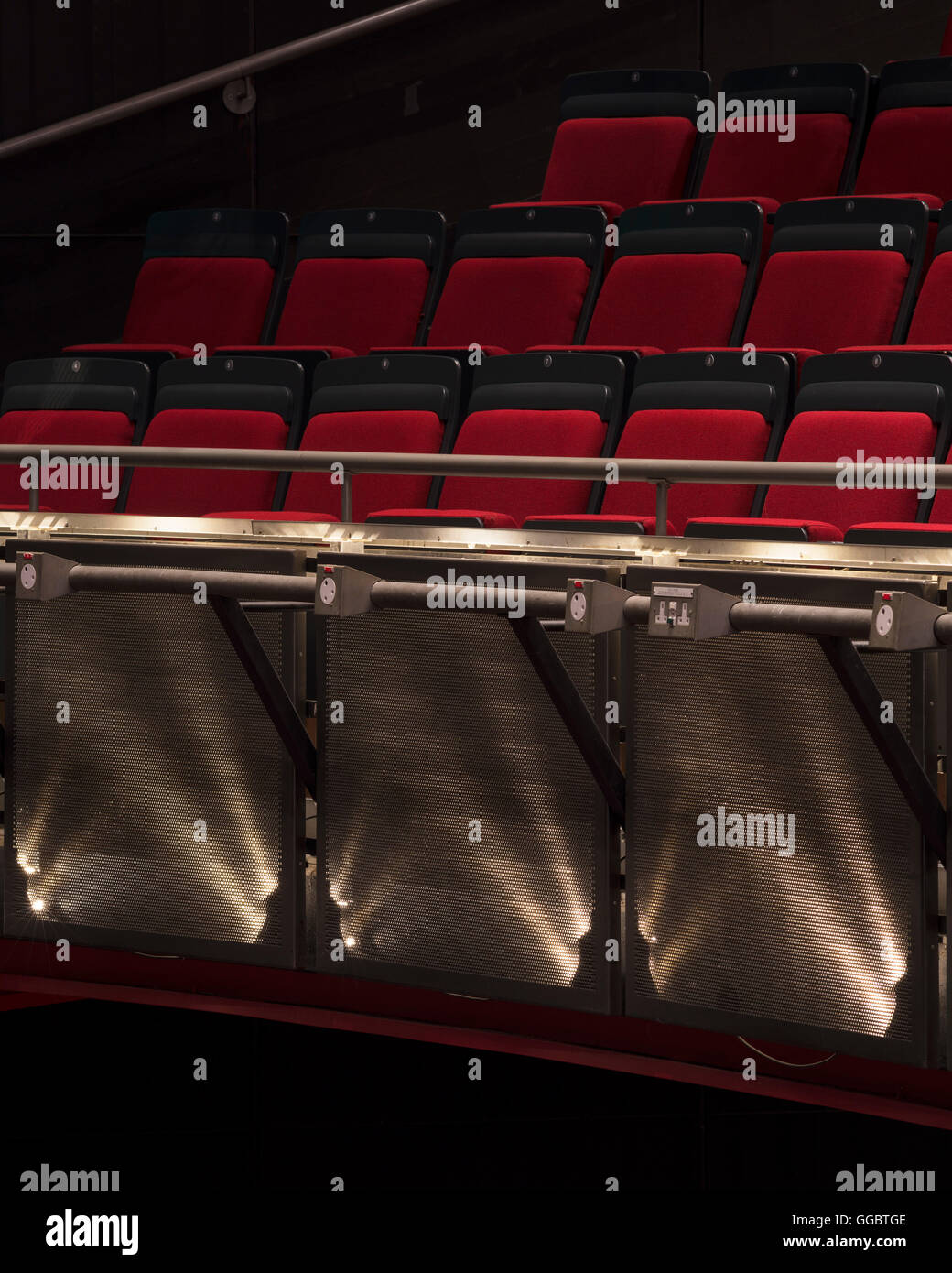 Theater Seats Front View 59+ Thousand Movie Theater Seats Royalty Free