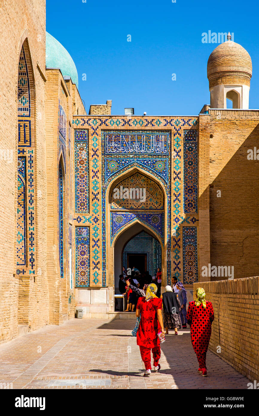 geography / travel, Uzbekistan, Samarkand, Shah-i-Zinda, built 9th ...