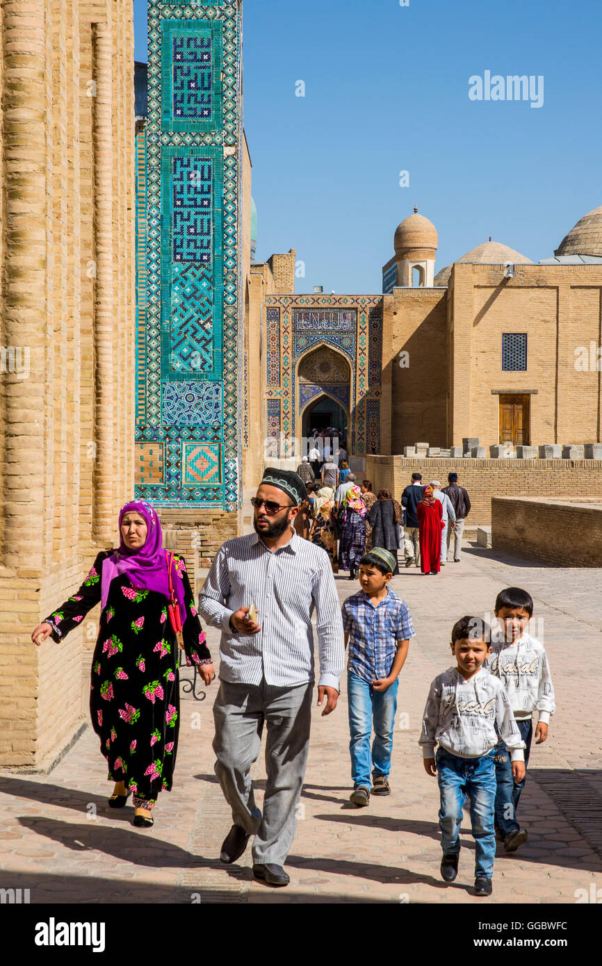 geography / travel, Uzbekistan, Samarkand, Shah-i-Zinda, built 9th ...