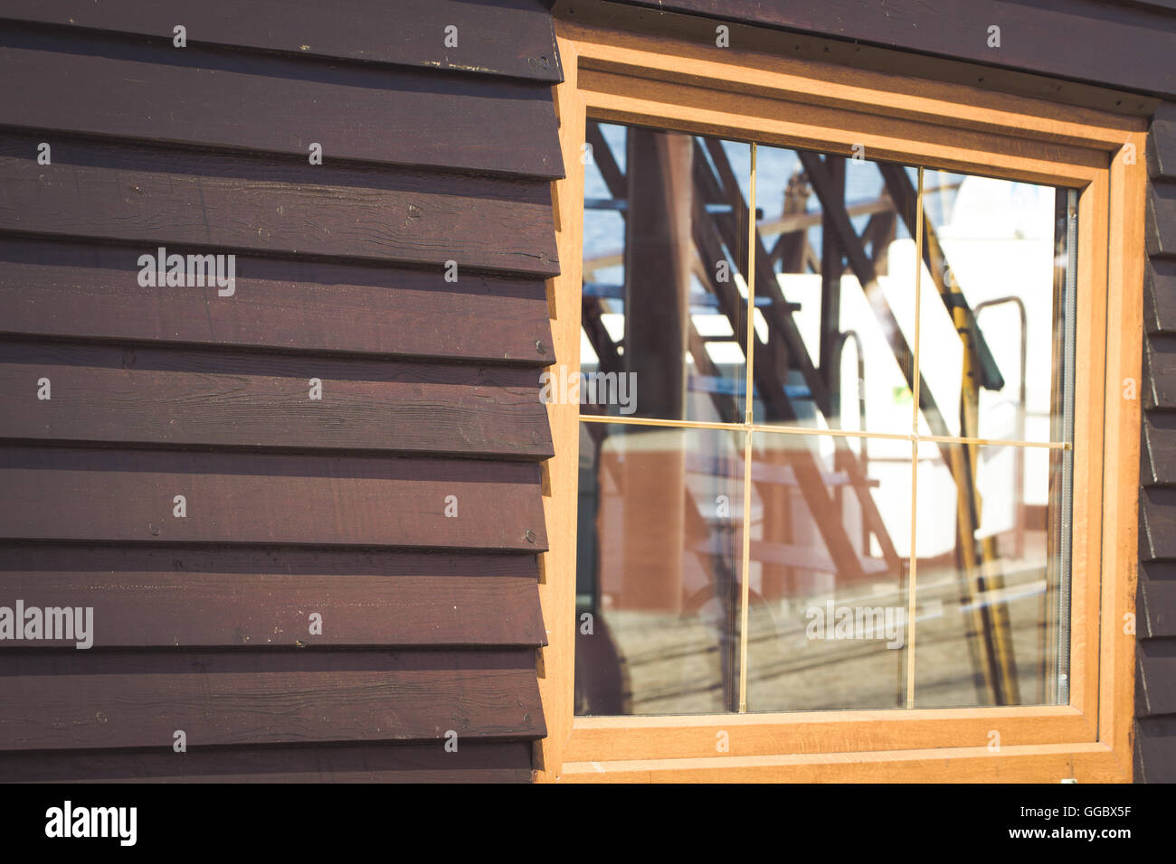 Abstract ship window hi-res stock photography and images - Alamy