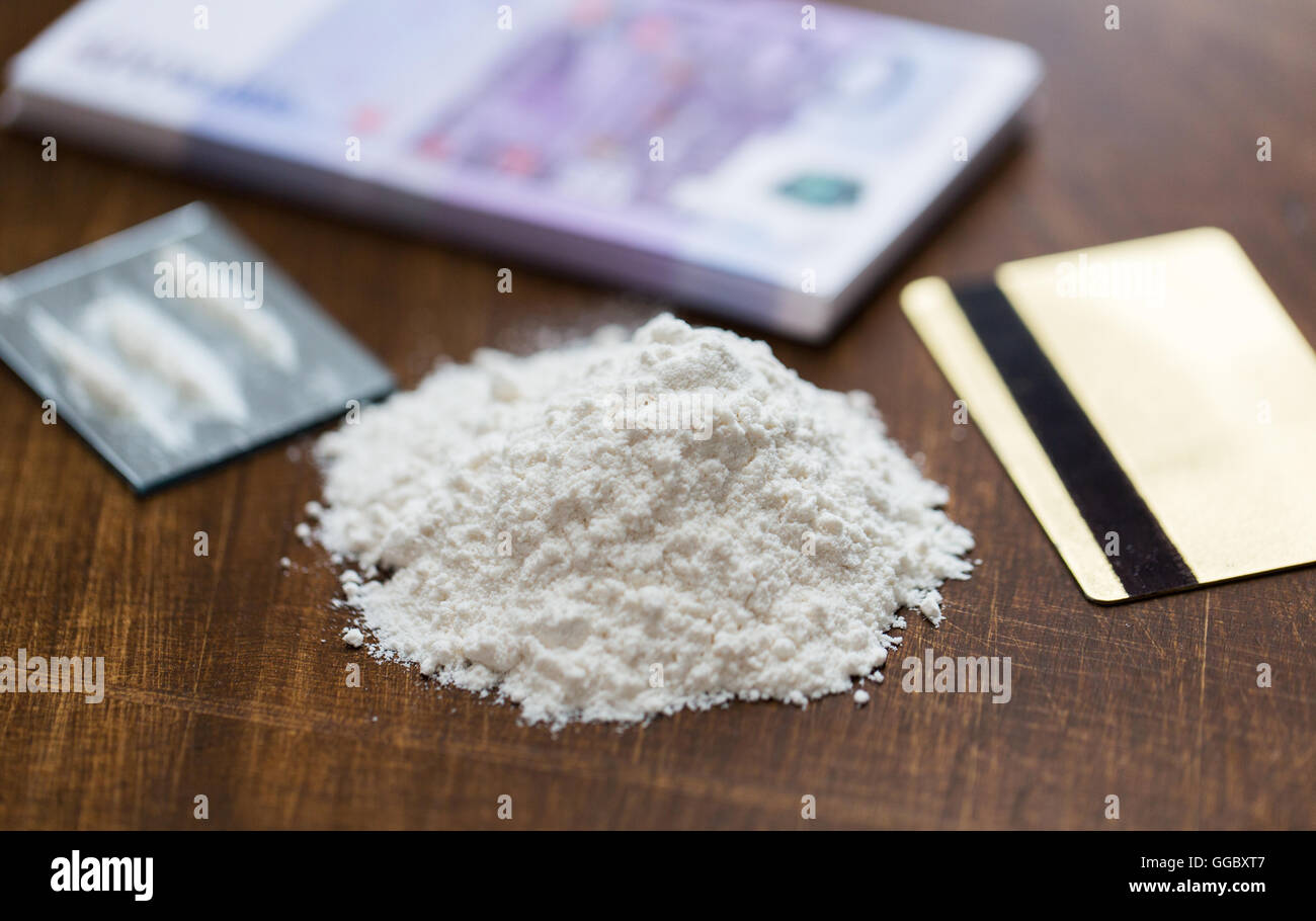 Cocaine abuse hi-res stock photography and images - Alamy